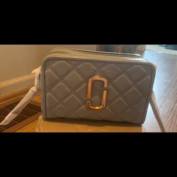Marc Jacobs | Bags | Marc Jacobs Quilted Softshot Purse | Poshmark